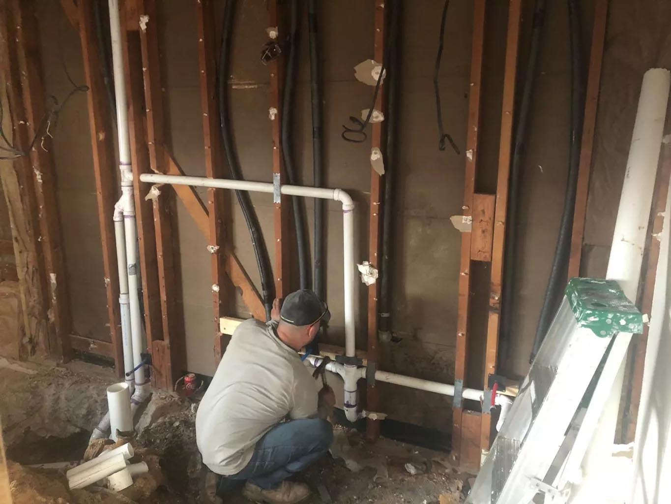 Repipe House Houston - 28 Years of experience - GEI Plumbing Company