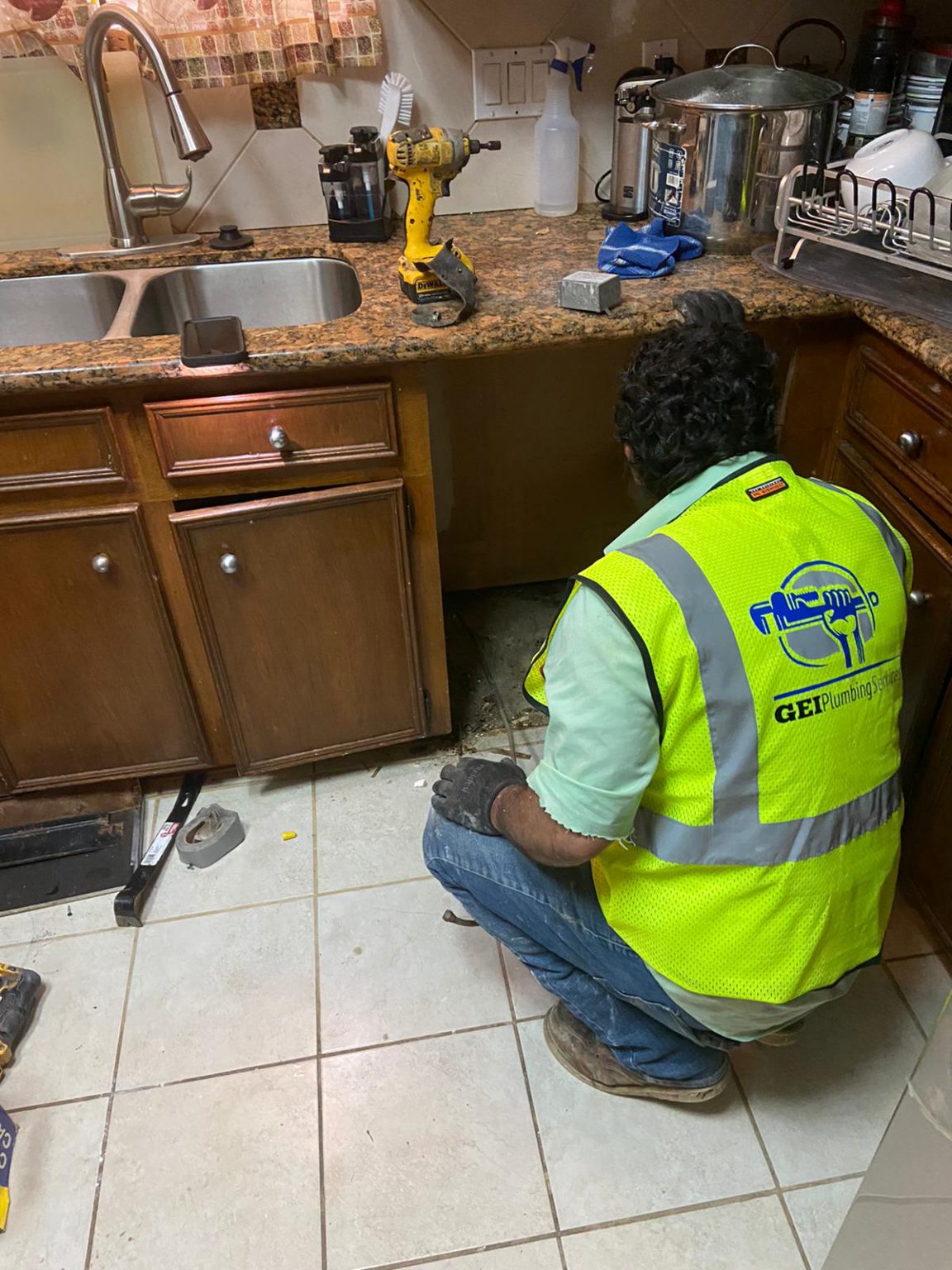 Plumbers in Houston TX - 24 Hour Emergency Plumbing Service